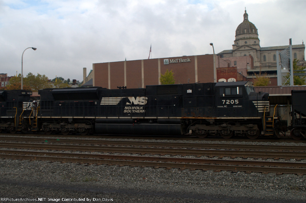 NS SD80MAC 7205 trails on 591